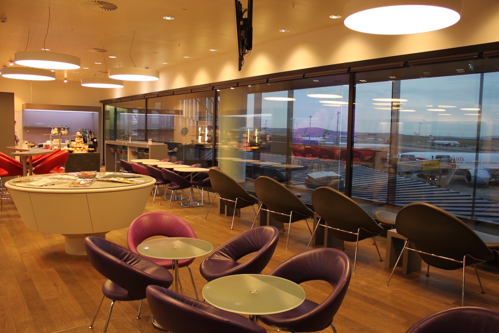 NIX Lounge für Senator und HON Circle mit Eurowings Basic - You Have ...