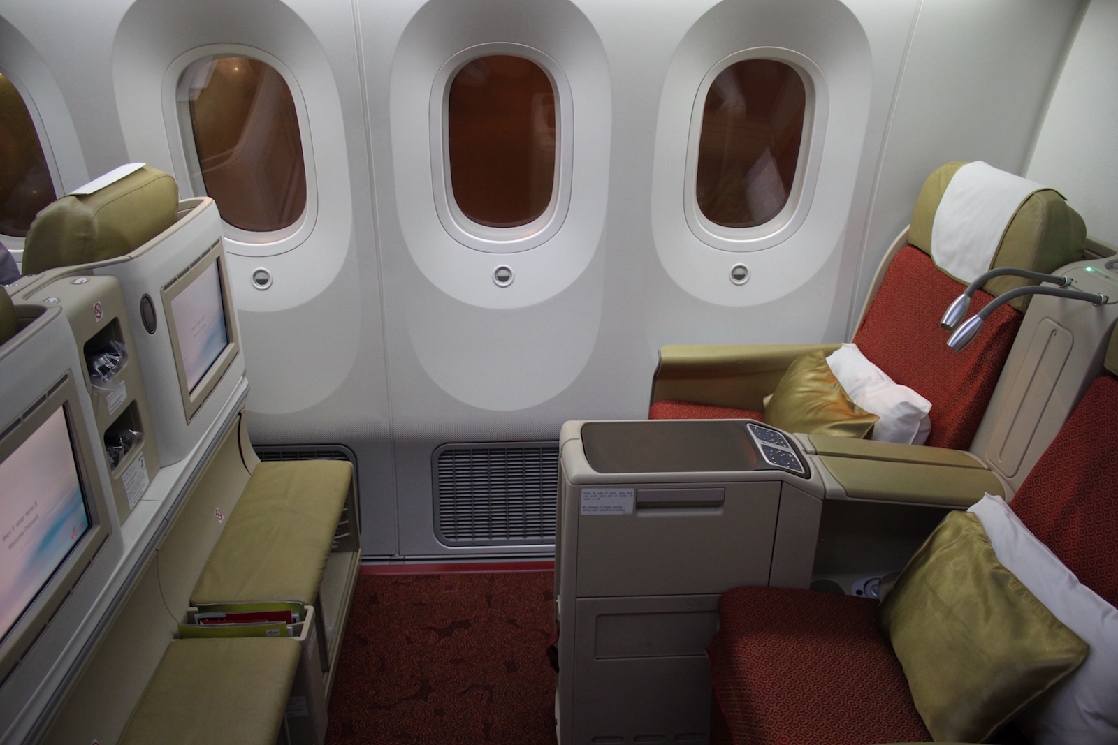 DEAL: Air India Business Nonstop Frankfurt - Indien (Return): 1.450 ...