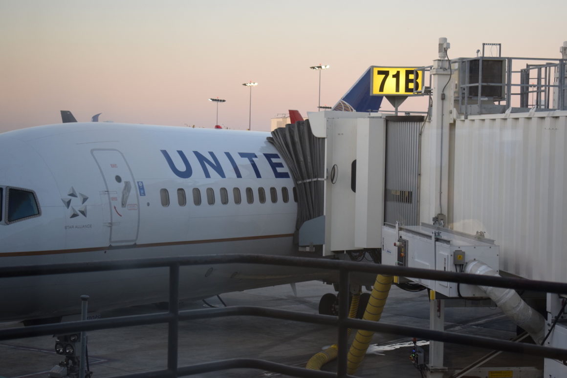 ANGENEHM: United 757 First Los Angeles - Denver - You Have Been Upgraded