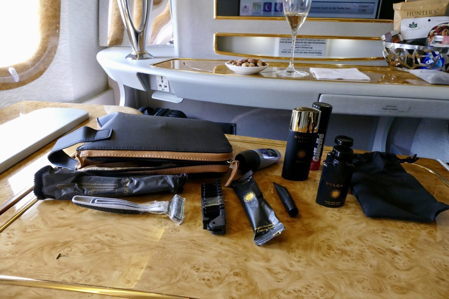 Emirates setzt bei First Amenity Kits weiter auf sündteure Bulgari Le ...